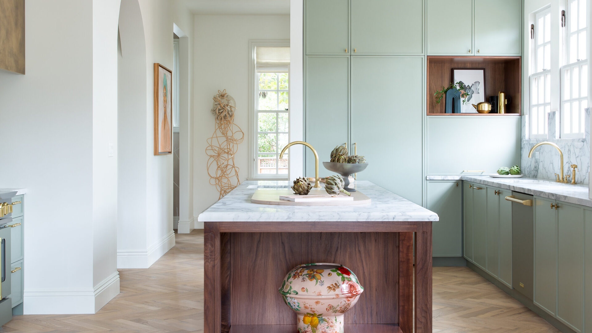 Decorator Showcase | Projects | Hakwood