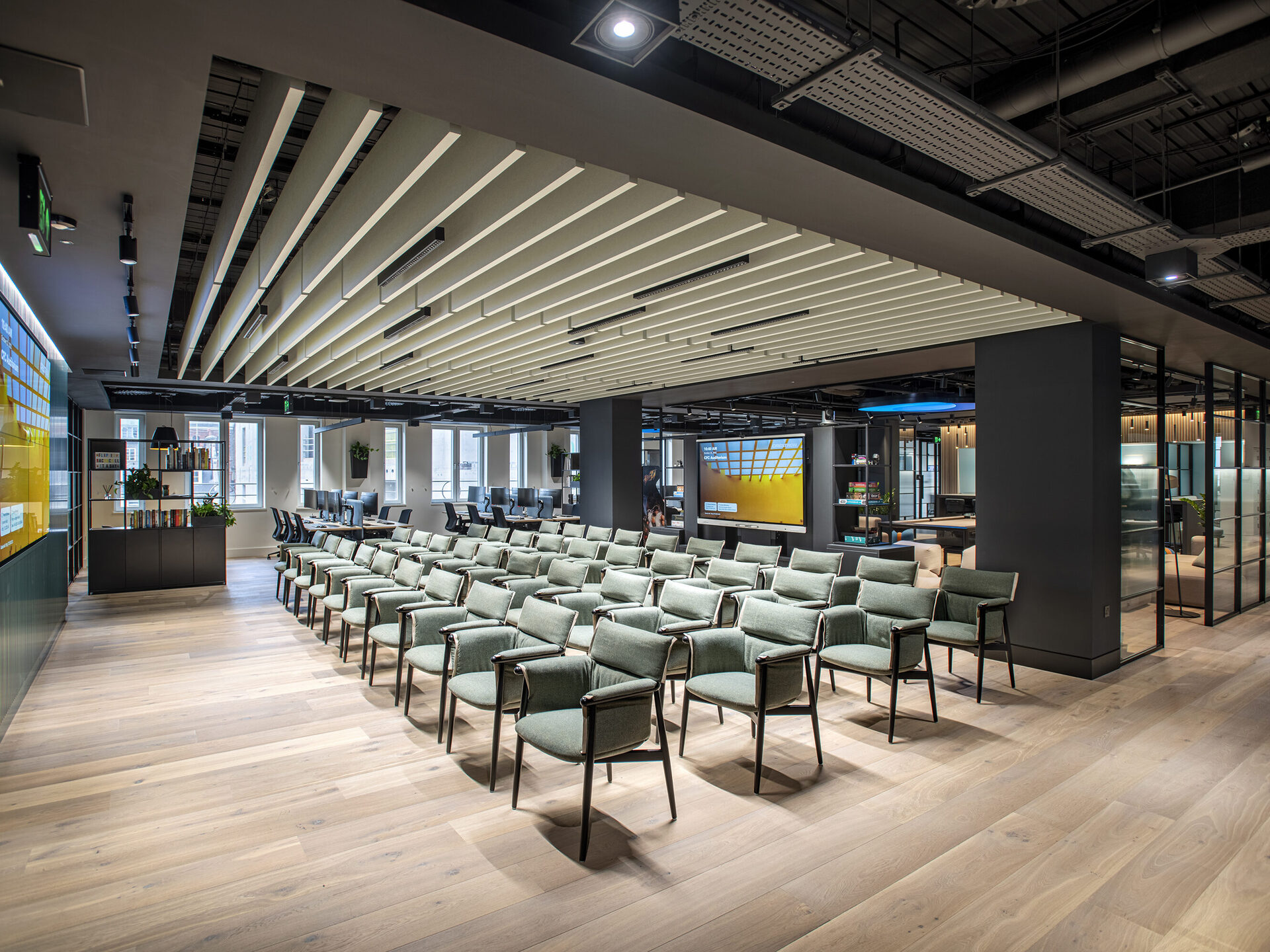 Premium Wood Floor Finishes | UV Oil, Lacquer & Varnish | Hakwood