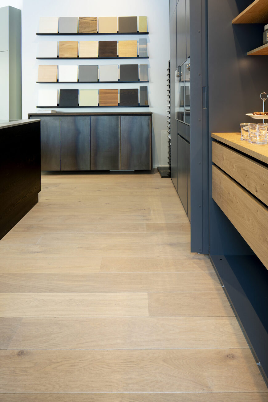 Boform Showroom in Oslo, Norway contains Hakwood Valor flooring